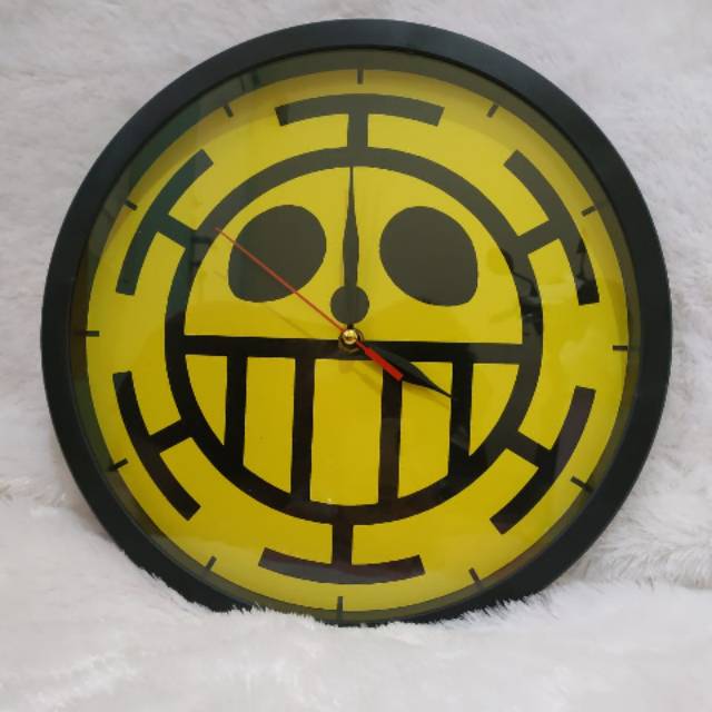 Trafalgar Law Wall Clock | Shopee Malaysia