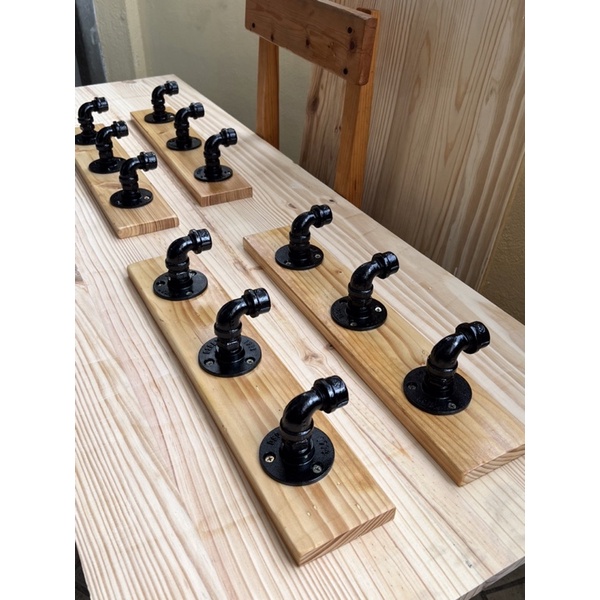 Industrial rustic GI PIPE wooden wall hook viral | Shopee Malaysia