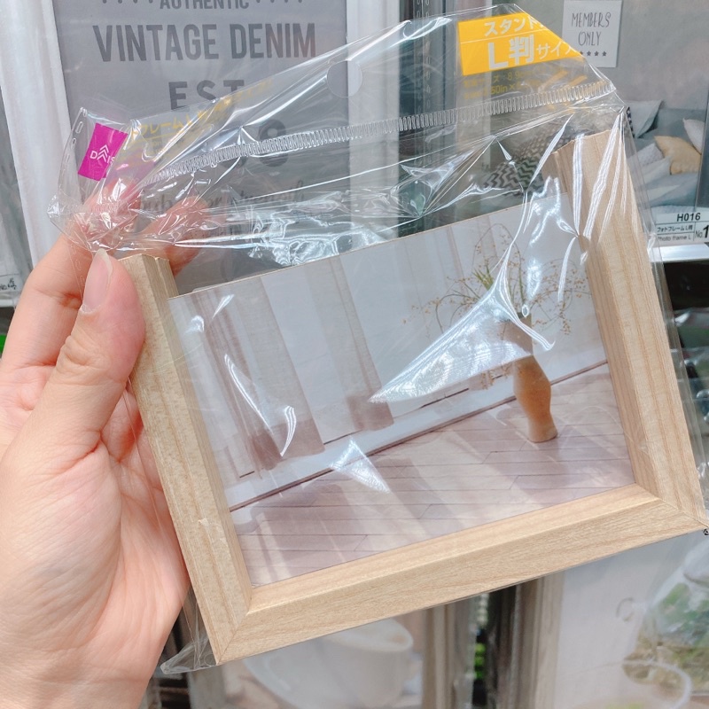 New Daiso Photo Frame Wood Design Frame | Shopee Malaysia