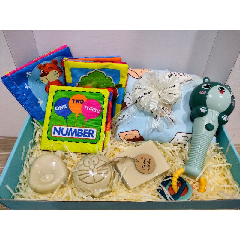 新生/满月男宝宝礼盒/New born/Full moon baby boy gift box/Baby boy clothes set ...