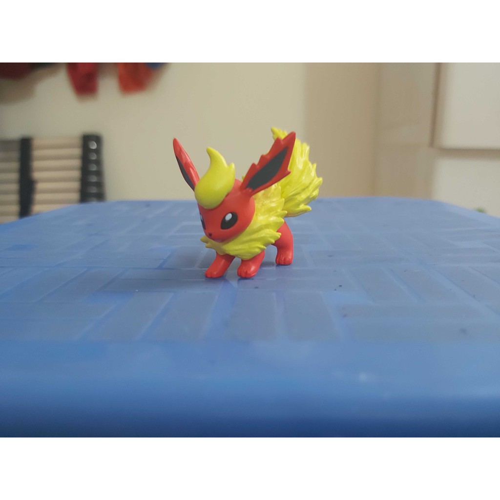 Genuine Tommy pokemon Flareon Figure (Standard Size) | Shopee Malaysia