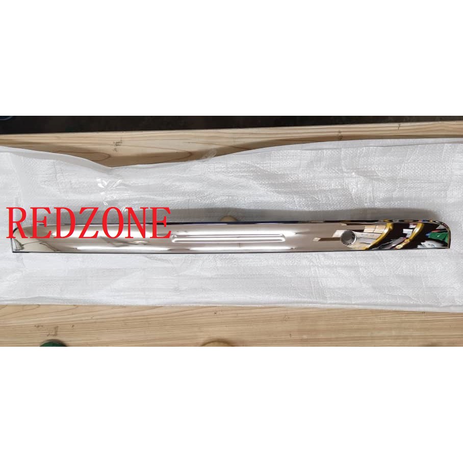 TOYOTA HIACE KDH200 REAR BONNET GARNISH MOULDING CHROME | Shopee Malaysia