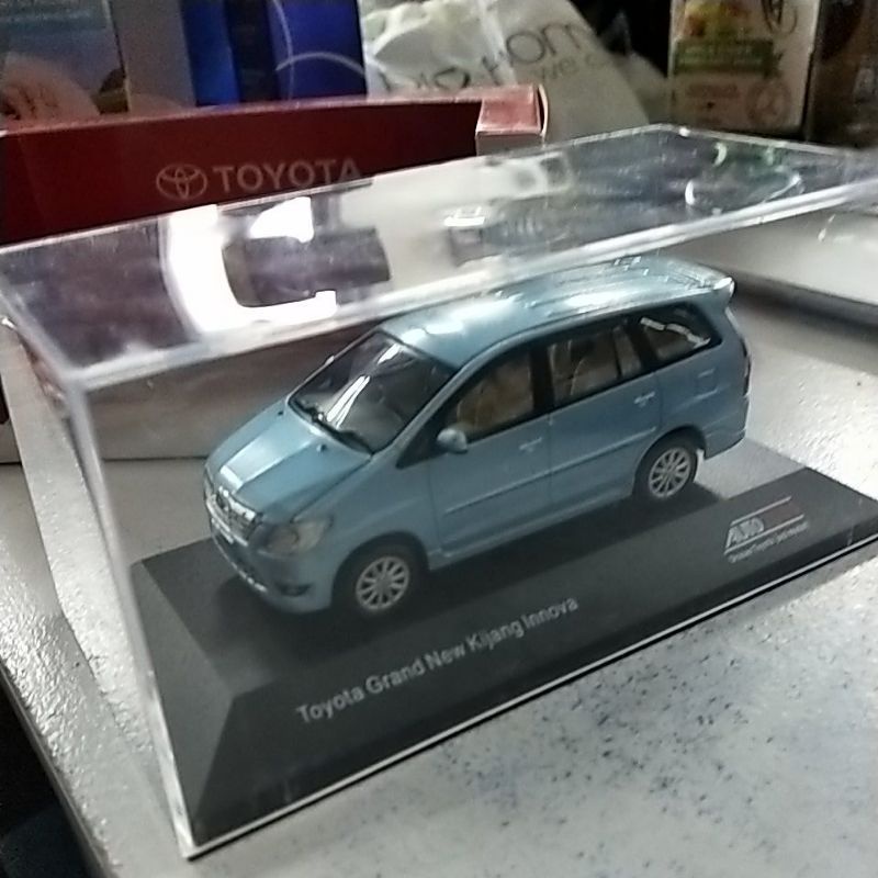 Toyota Grand New Kijang Innova Blue Edition Iron Car Diecast (Box ...