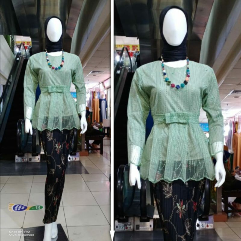 Modern kebaya / Party kebaya / Graduation kebaya / marsya tulle kebaya ...