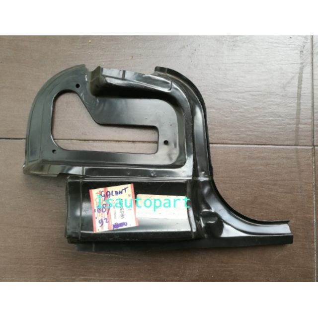 ORIGINAL MITSUBISHI GALANT / ETERNA ZR4 TAIL LAMP PANEL | Shopee Malaysia