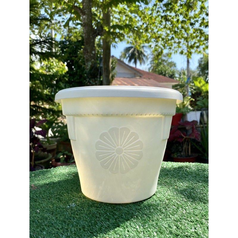 Pasu Plastik Putih Bunga Besar / Flower pot READY STOCK NOW 🔥 | Shopee ...