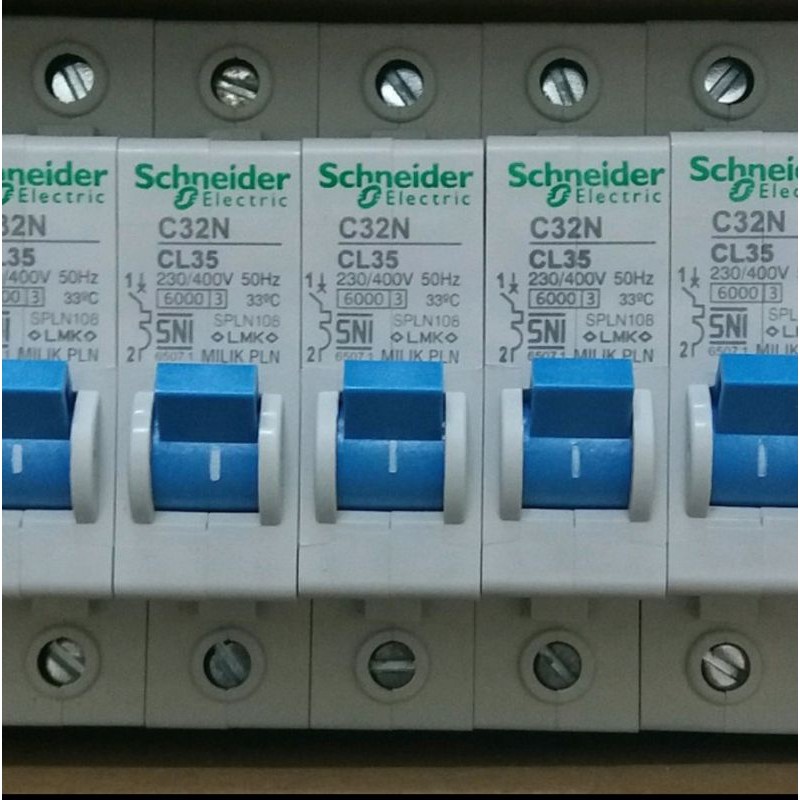 Mcb Schneider Blue 35Amper | Shopee Malaysia