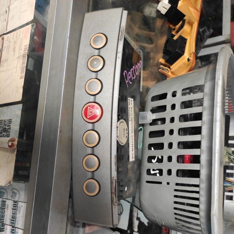 suis hazard double signal persona gen2 | Shopee Malaysia