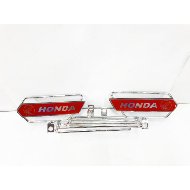 * HONDA C70 REAR STEP BRACKET CHROME PILLION FOOTREST SET HONDA STICKER ...