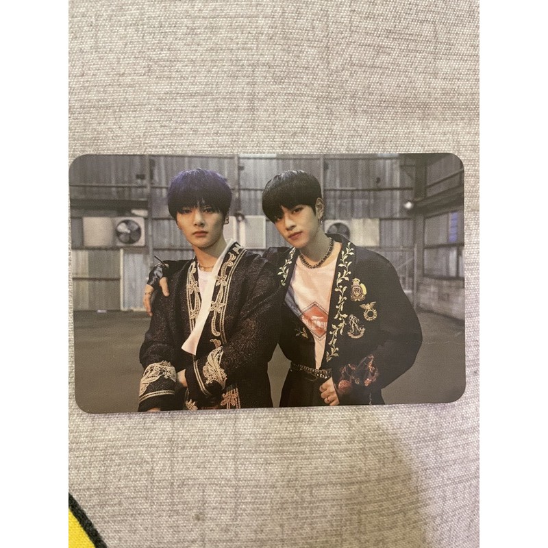 Stray Kids Official photocard Levanter and In Life (Bang Chan, Lee Know ...