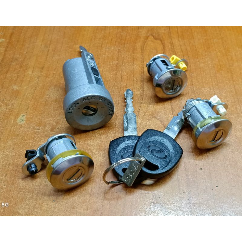 PERODUA VIVA ORIGINAL IGNITION KEY SET WITH STARTED KEY READY STOCK ...