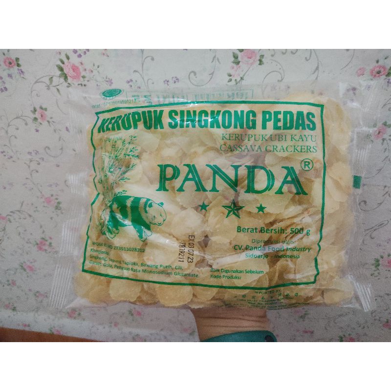 READY KERUPUK SINGKONG PEDAS PANDA 500GRAM KERUPUK UBI KAYU CASSAVA ...