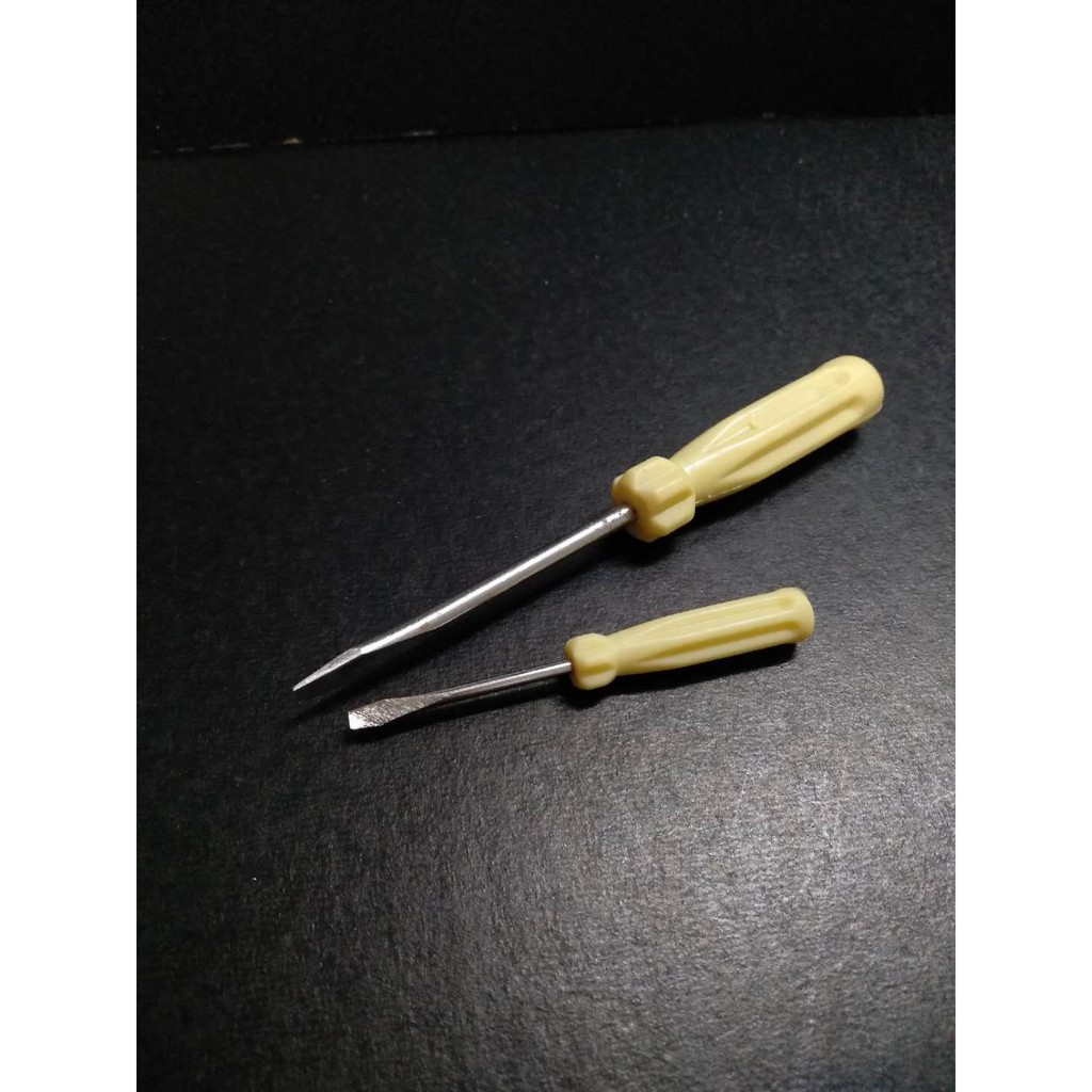 1 set (2pcs) Sewing Machine Screwdriver/ Flat Tip Screwdriver- One set ...