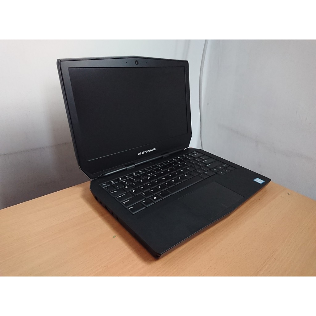 Dell Alienware 13 R2 i7-6500U 4GB Ram 256GB SSD 2GB Nvidia GTX 960M ...