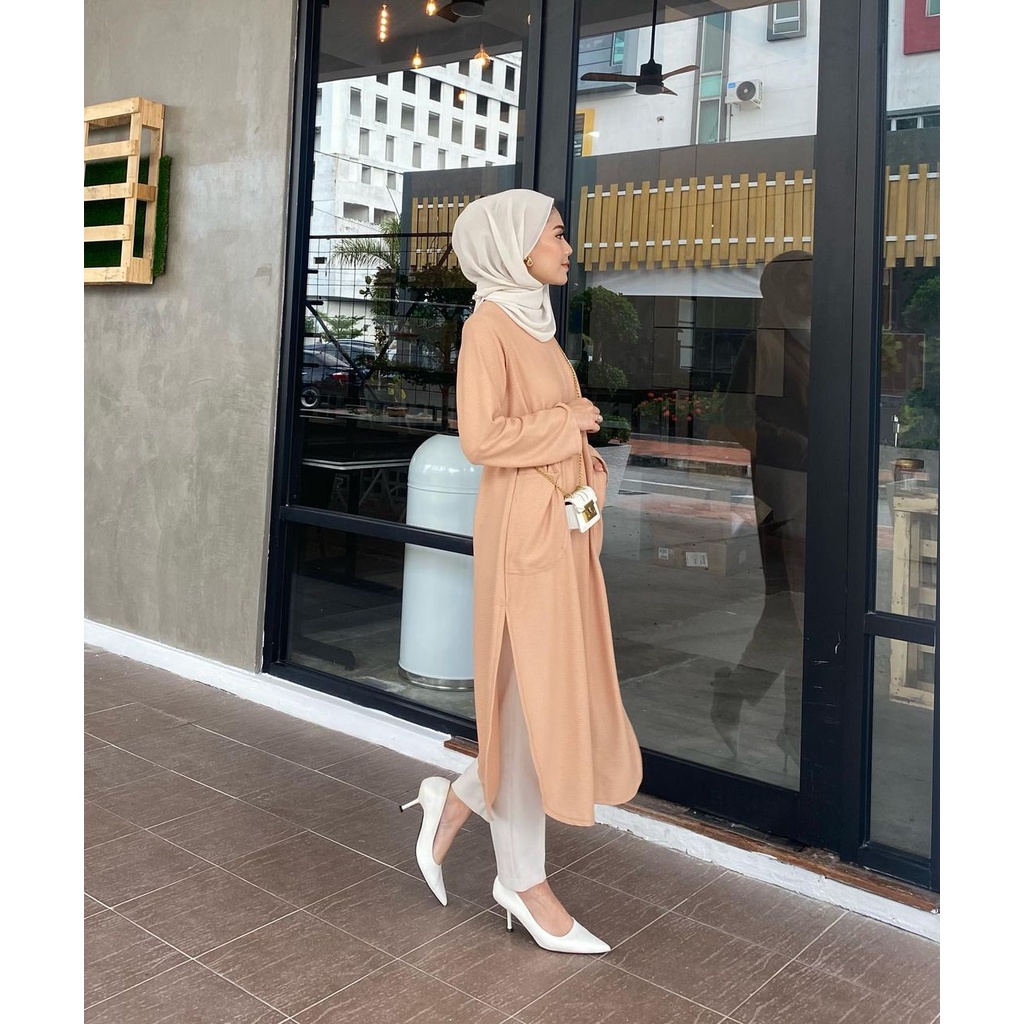 Readystock Nadee Long Top Haurabelle Ironless Comfy Blouse Knitwear ...