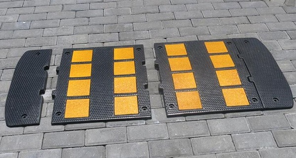 Hump, Speed hump bump rubber Export-oriented European-style (END-CAP ...
