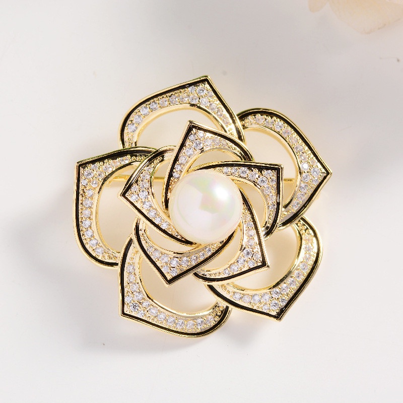 Retro Exquisite Cutout Rhinestone Pearl Camellia Brooch High-end Pearl ...
