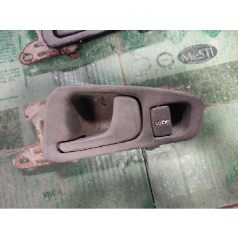 Honda Civic EG Sr3 USED Door Handle Dalam Kiri Only(Black Or Grey ...