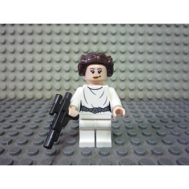 Custom Lego Star Wars - Princess Leia w/Blaster Mini Figure | Shopee ...