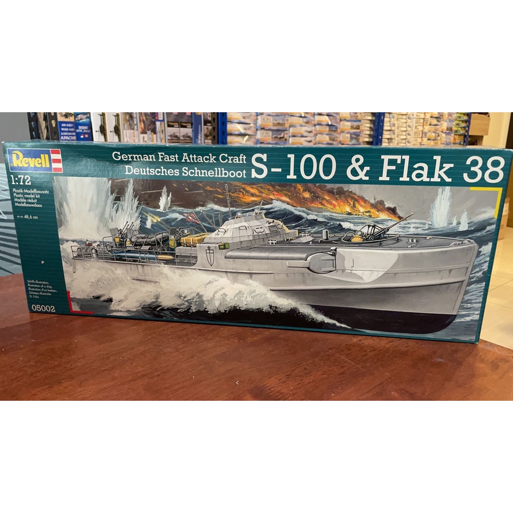 Revell 05002 Schnellboot S-100 German Fast Attack Craft and Flak ...