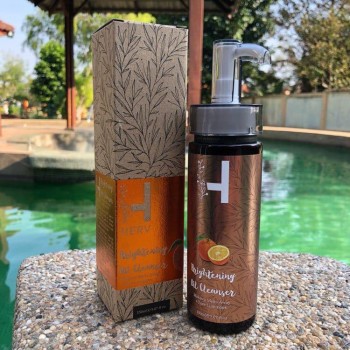 Natural Product Herv Brightening Oil Cleanser (150ml) | Shopee Malaysia