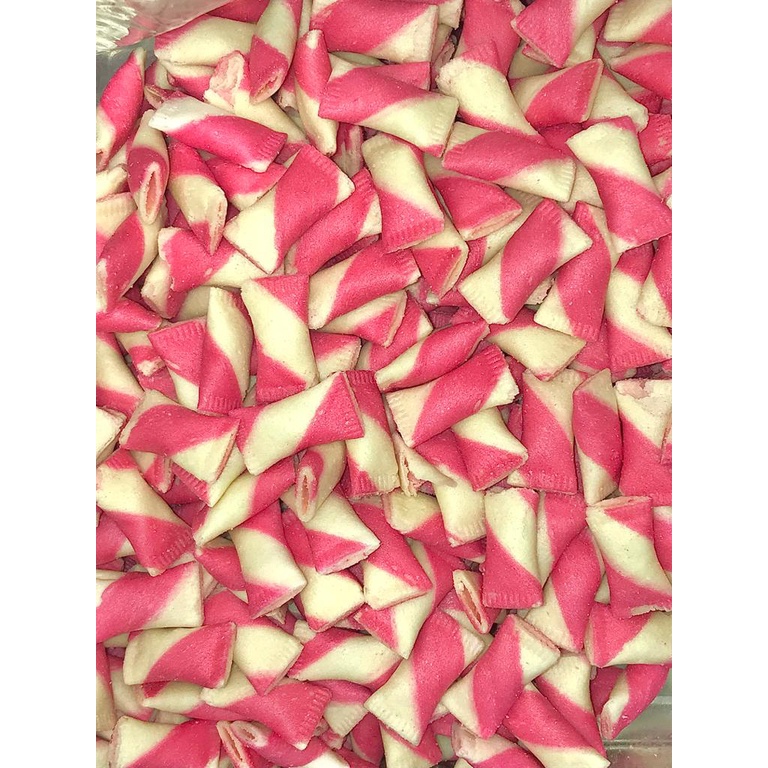 [BISKUT TIMBANG] Strawberry-Filled Bun Biscuits (500g) | Shopee Malaysia