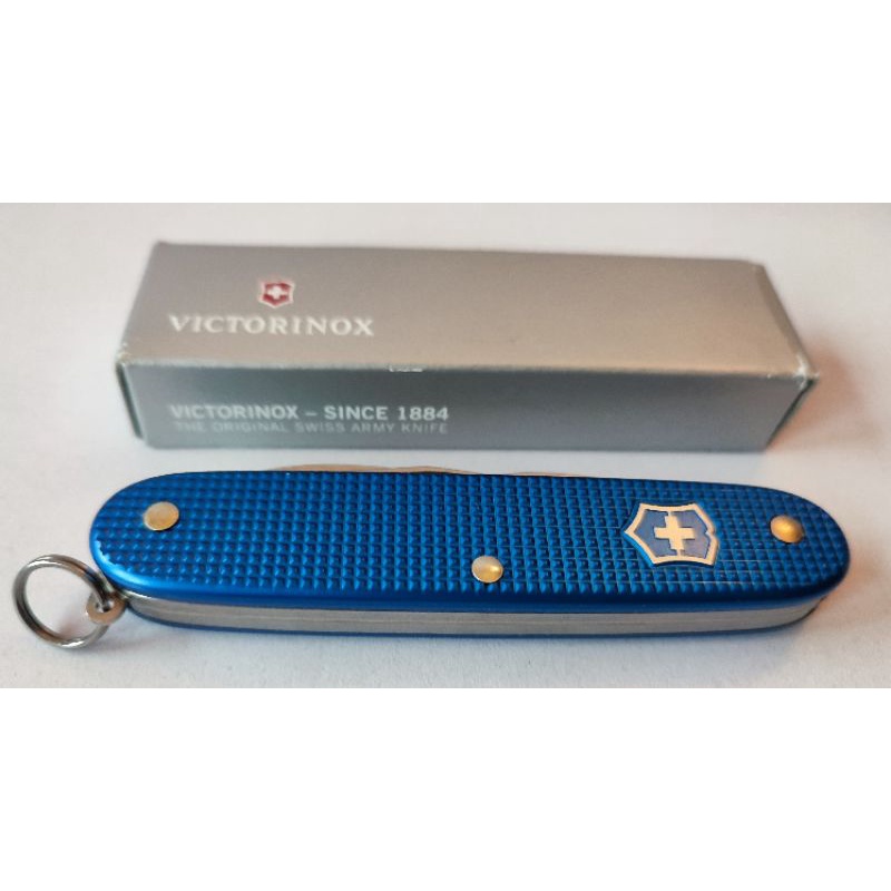 Victorinox Pioneer Alox Blue with White Shield - USA Edition - Swiss ...