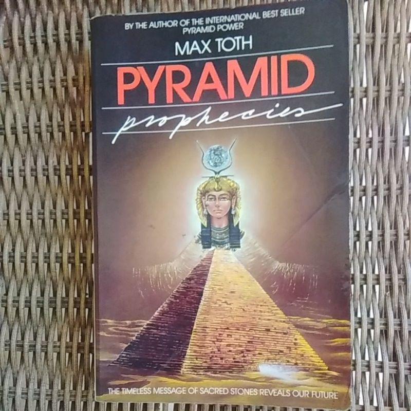 Prophecies Pyramid Book | Shopee Malaysia