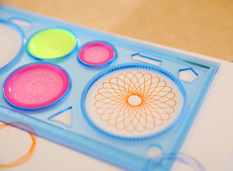 Magic Ruler Spirograph Geometric Design Ruler Pattern Ruler Drawing ...