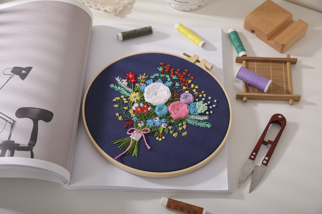 Embroidery Kit DIY Fabric Embroidery Kit Set Beginner Flowers and Grass ...