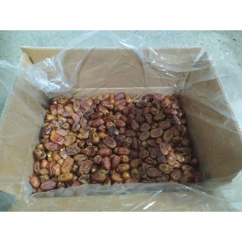 Khalas saad Dates 1kg | Shopee Malaysia