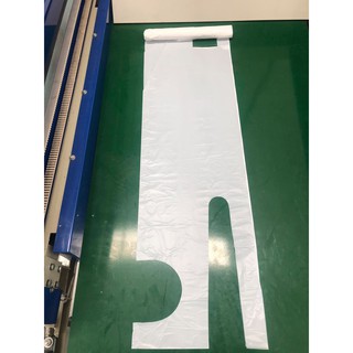 [FRONTLINER PPE] DISPOSABLE PLASTIC APRONS (WHITE) 50PCS/ROLL ...