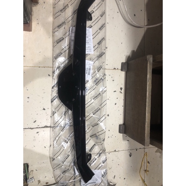 Original toyota raize grill 53121-bz630 | Shopee Malaysia