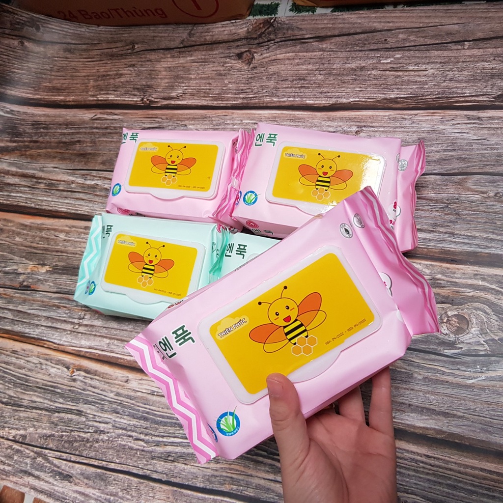 Yellow duck wet wipes 80 sheets, Box of 10 packs Vietnamese products ...