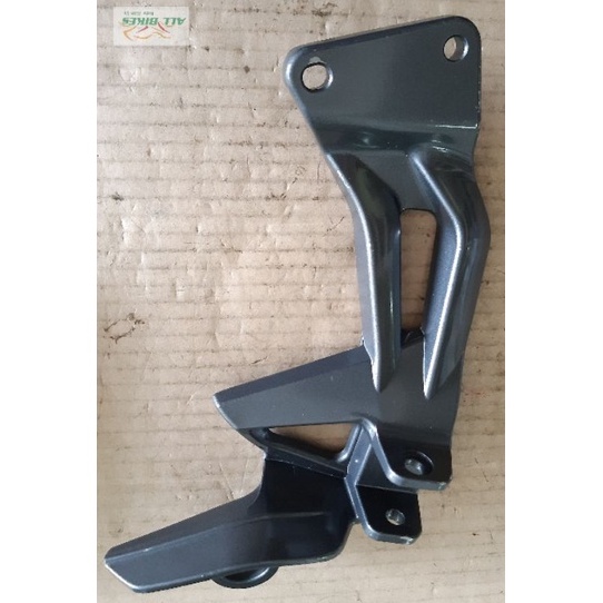 YAMAHA LAGENDA 110 R/H FOOTREST BRACKET (1PCS) NAKASONE | Shopee Malaysia