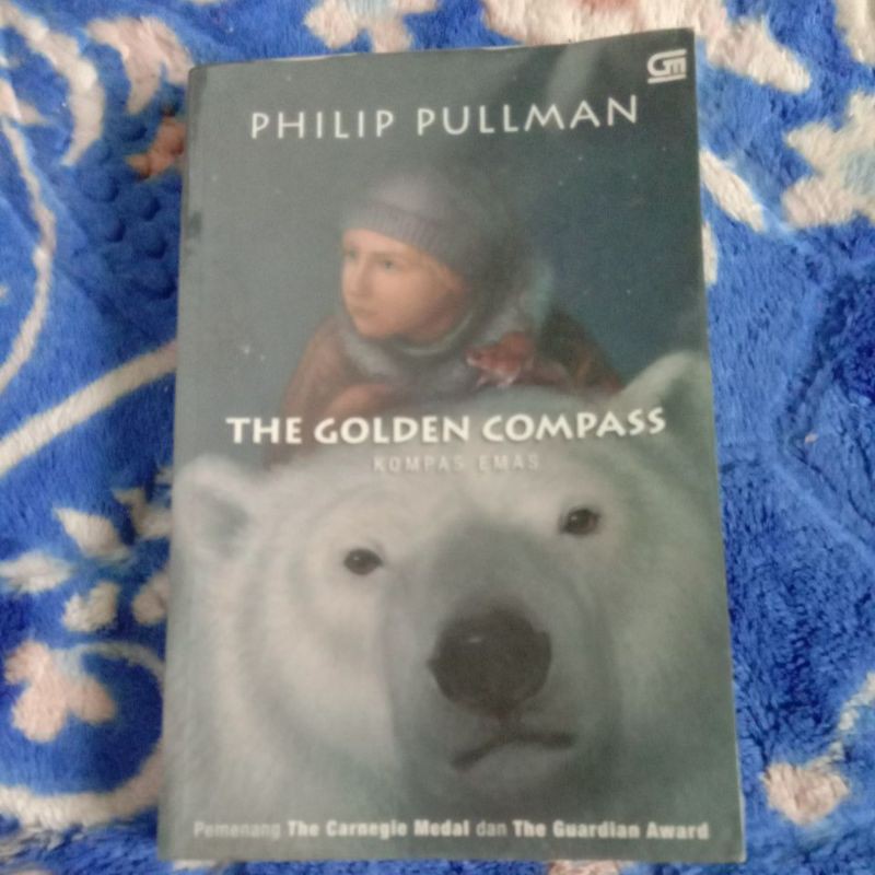 Fantasy Novel: The Golden Compass/Compass Gold - Philip Pullman ...