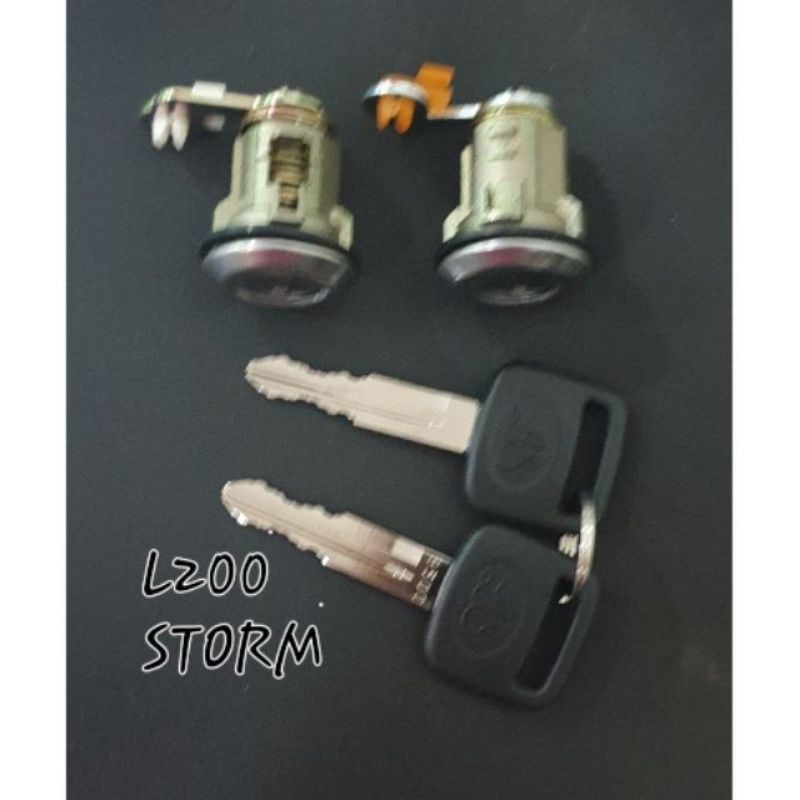 MITSUBISHI STORM L200 DOOR LOCK W/KEY SET ( LEFT/RIGHT SET ) | Shopee ...