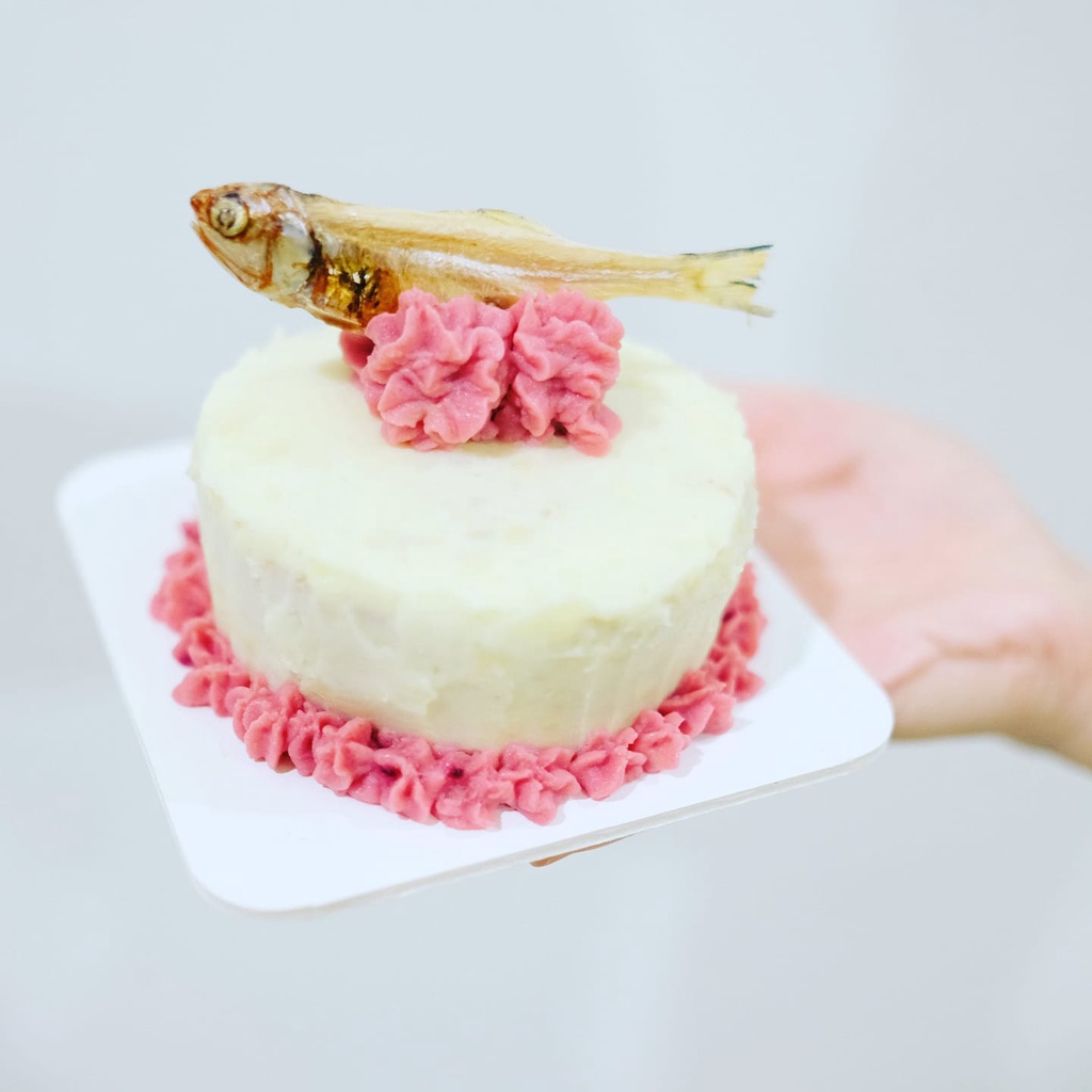 [ Fresh Make by Order] KIRORO Cat Birthday Cake/Hari Jadi Kek Kuching ...