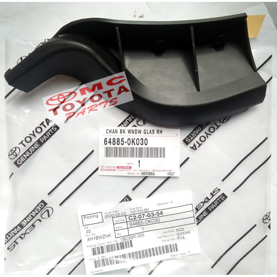 Kijang Innova Right Rear Door Panel Channel 64885-0K030 | Shopee Malaysia