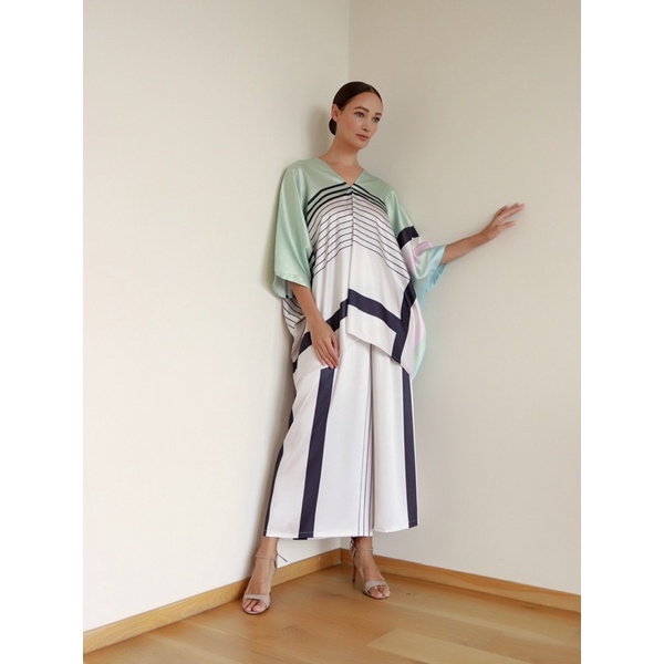 Sofia Graphic Satin Set Shopee Malaysia