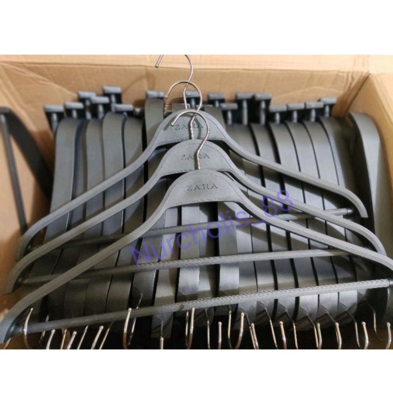 Original Zara blazer hanger 46cm | Shopee Malaysia