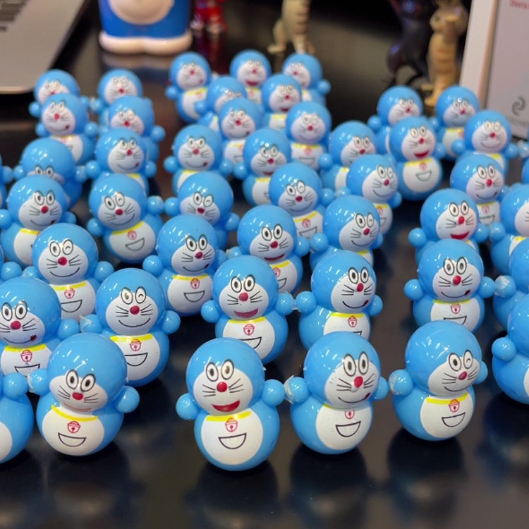 1 pcs Doraemon Pikachu HELLO KITTY Minions Cartoon Animal Tumbler Baby ...