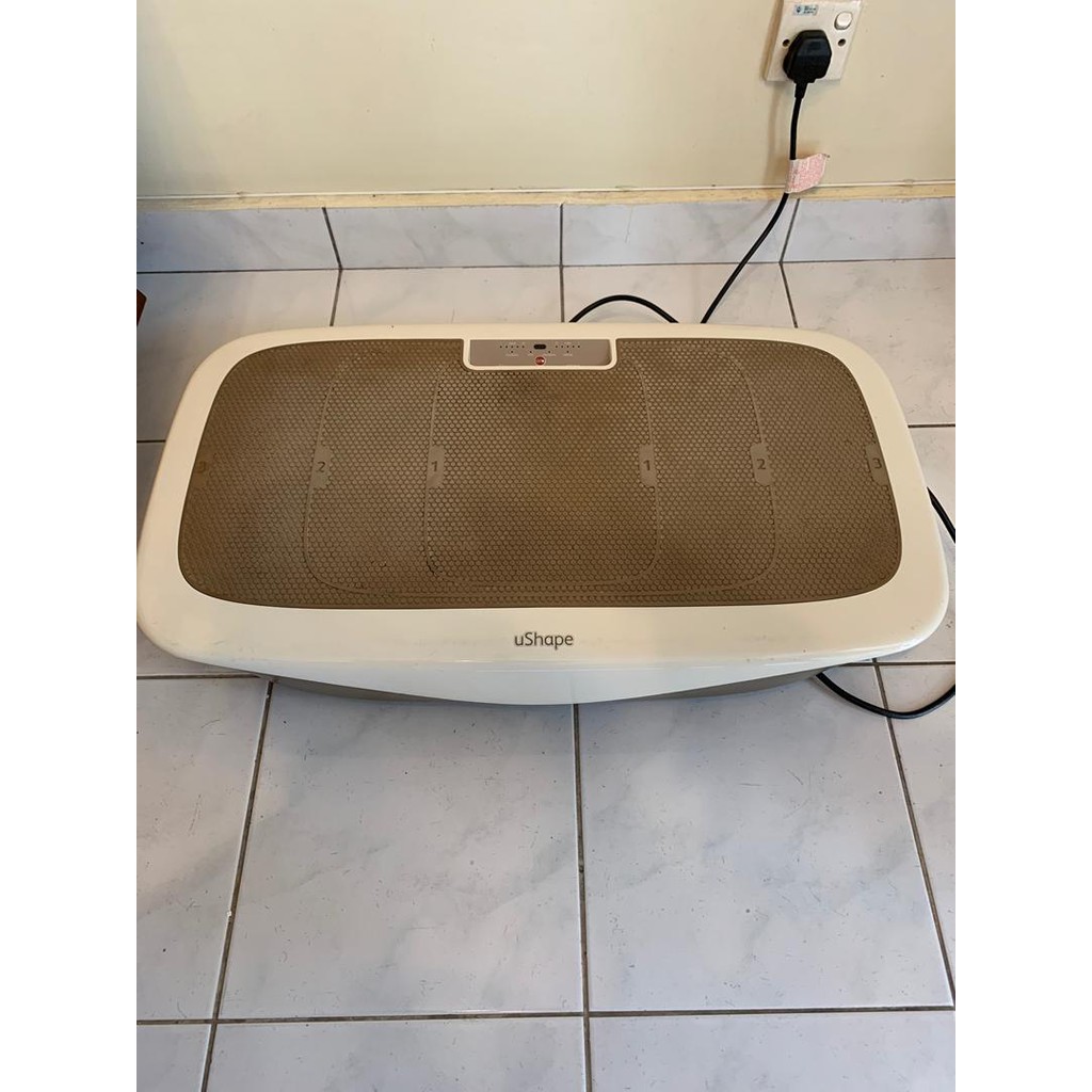 OSIM uShape (full-body vibrator exerciser) *USED but in good condition ...