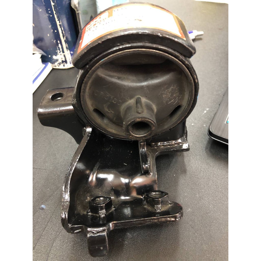 CLEAR STOCK!! TOYOTA COROLLA AE92 MANUAL / AUTO GEARBOX MOUNTING ...