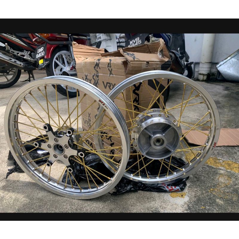 Honda Rs150 v1 v2 Alloy rim silver siap pasang | Shopee Malaysia