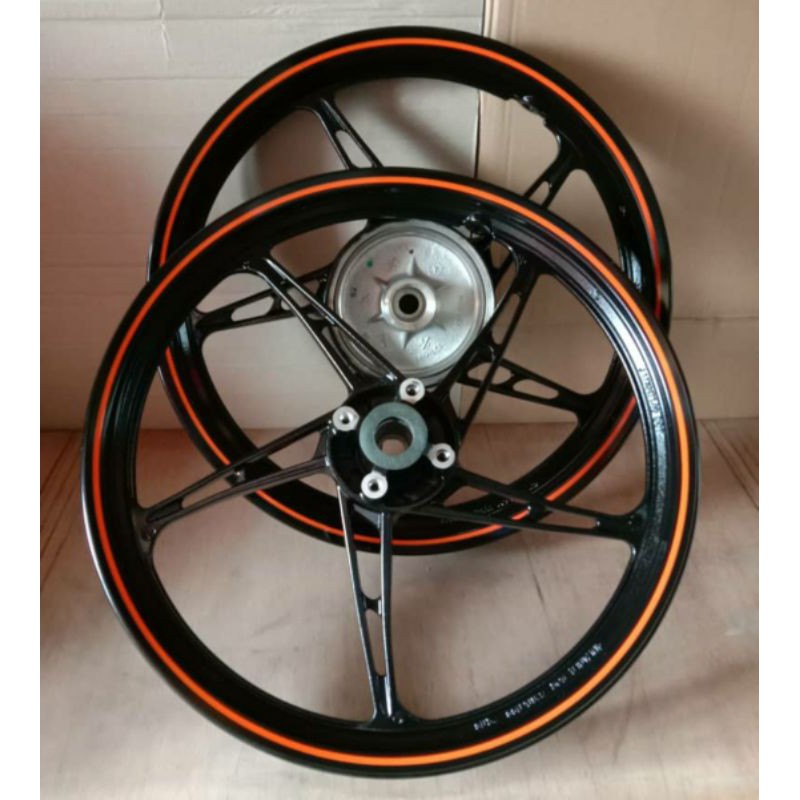 SPORT RIM 💯 ORIGINAL YAMAHA👍STANDARD LC135 4S/SRL115 (BK/ORANGE) (BK ...