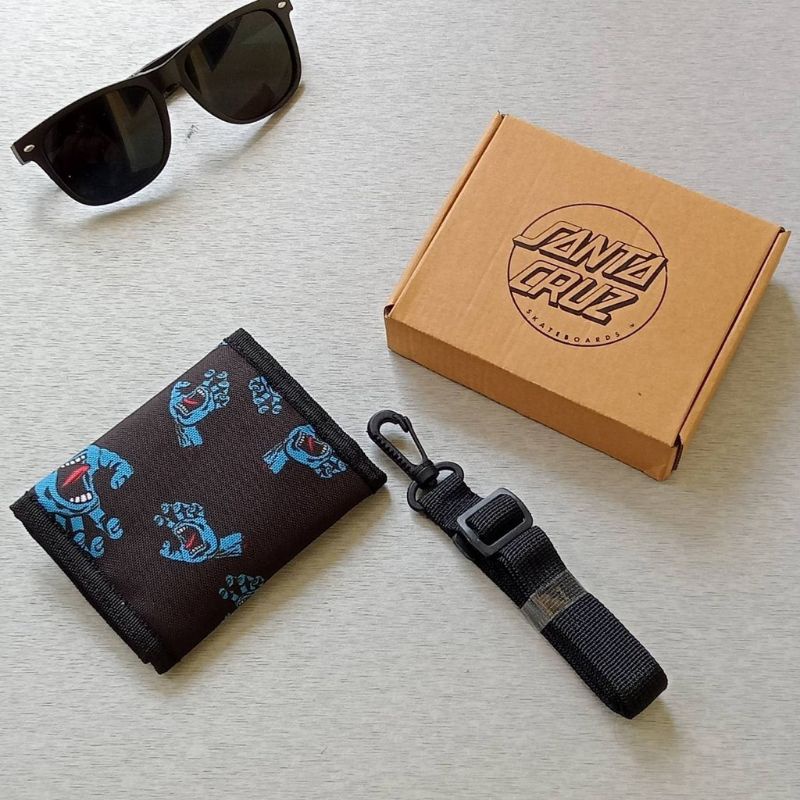 Santa Cruz Fullprint Bifold Trifold Gaines Wallet Bag Dompet | Shopee ...