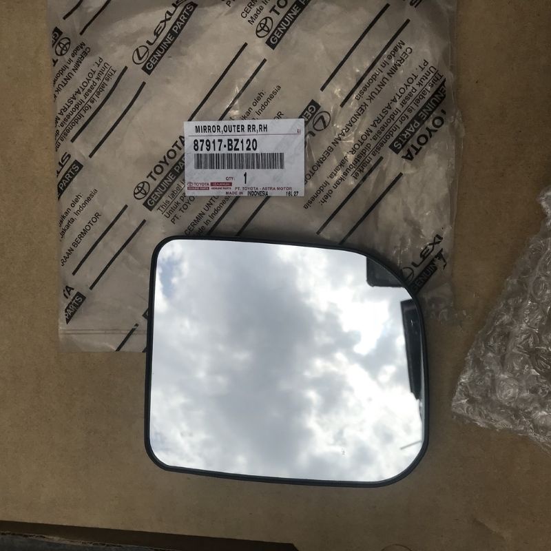 Toyota Wigo rearview mirror - Genuine product according to the car ...