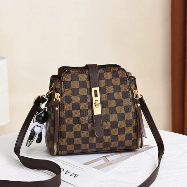 Beg Tangan Silang Wanita Women Handbag Classic Brown Square Sling Bag ...
