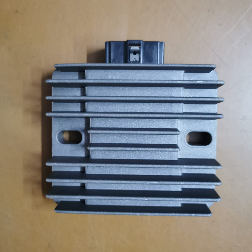 Yamaha YZF-R25 250 / XJ6 / FZ6 / TMAX 560 - Regulator (Rectifier ...